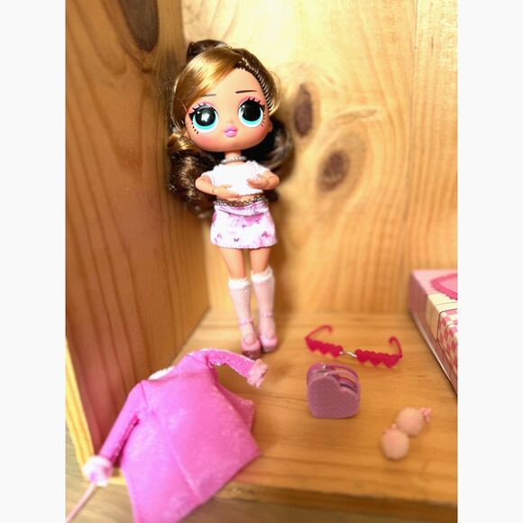 L.O.L. | Toys | Lol Surprise Omg Fancy Gurl Tween Fashion Doll Size 65 ...
